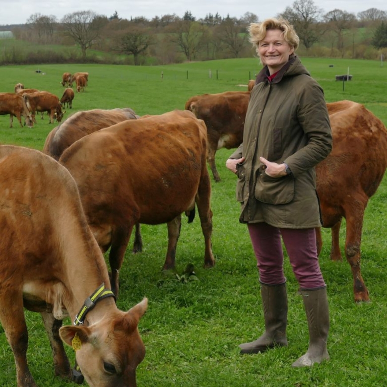Sabine Mues vom Gut Lindhof - Die Gläserne Molkerei